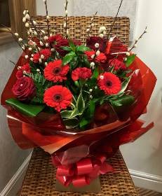 Florist Widnes - Local flower delivery in Widnes and surrounding areas